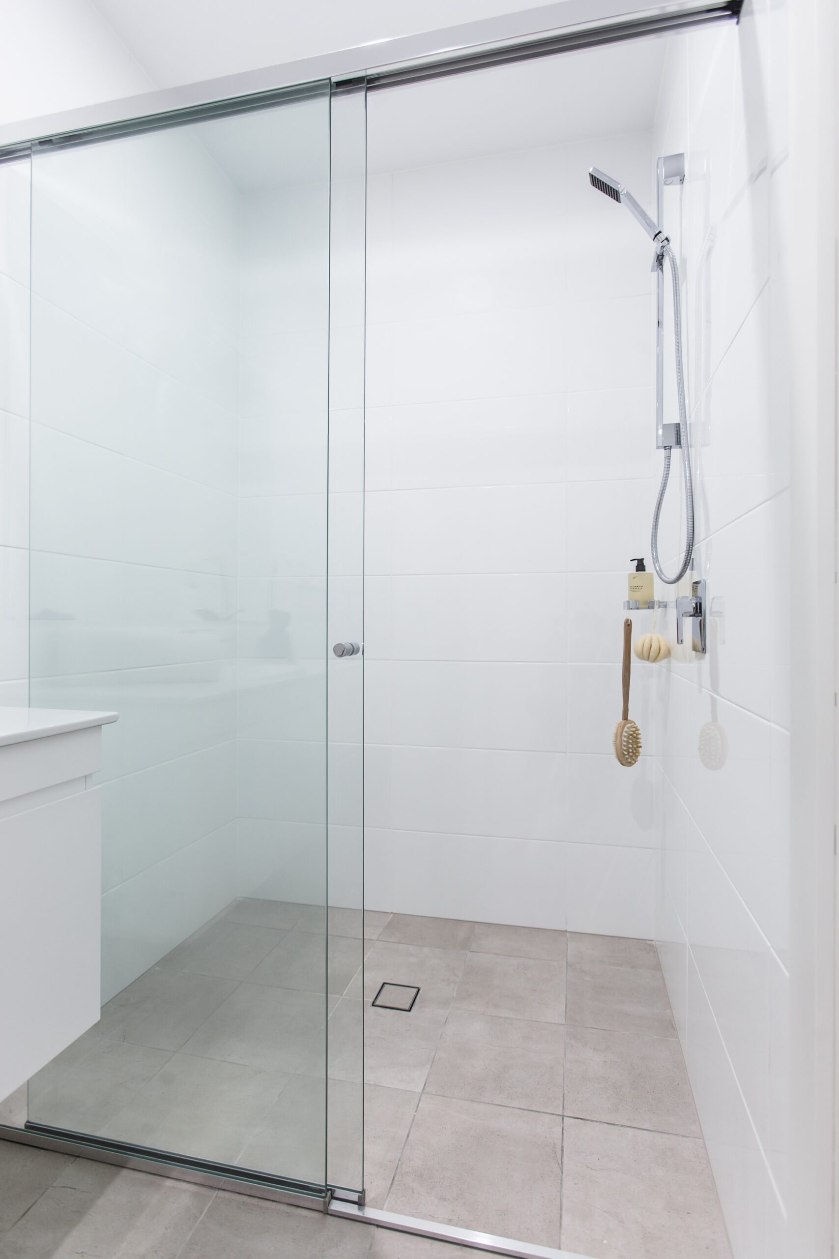 Semi Frameless – Premier Shower Screens