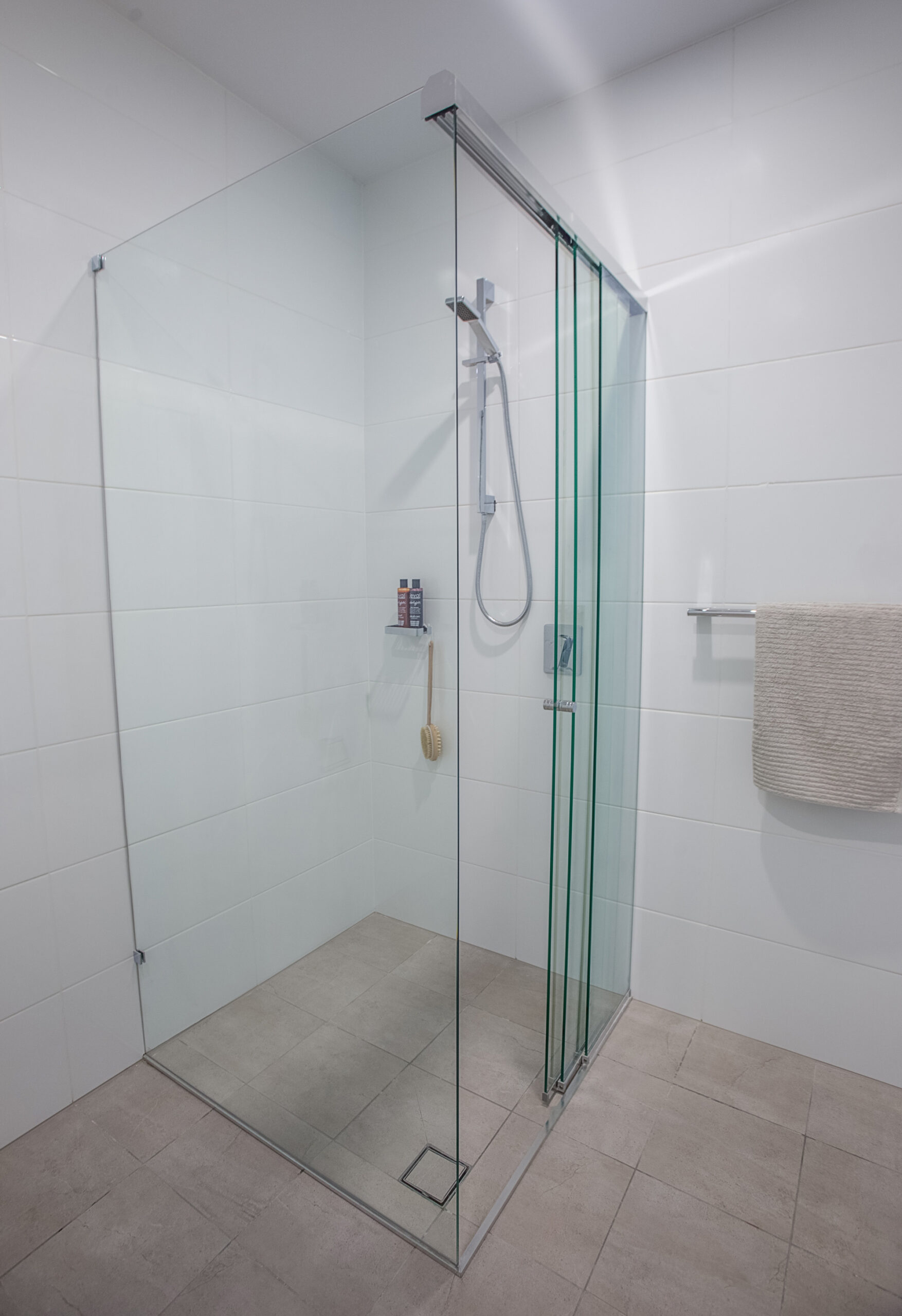 Semi Frameless – Premier Shower Screens